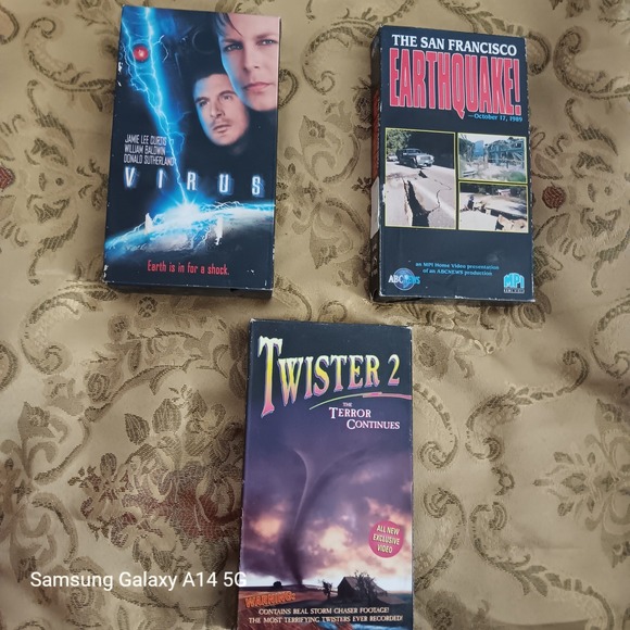 Universal Studio | Media | Vhs Lot Virus Jamie Lee Curtis Twister 2 San ...